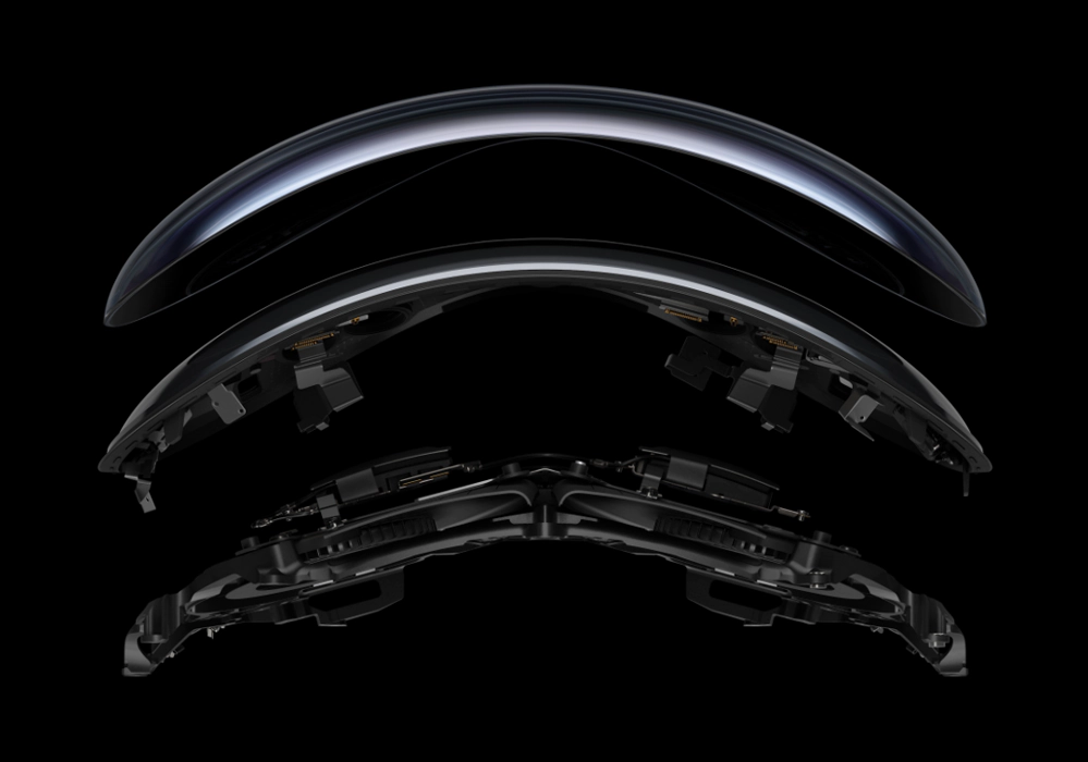 The Curved-Looking 'EyeSight' On Apple Vision Pro, Because Eye Contact ...