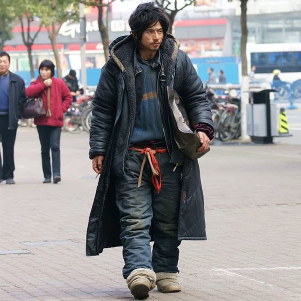 Handsome, Homeless Chinese Man With 'Homeless Chic' Style Received Lots ...
