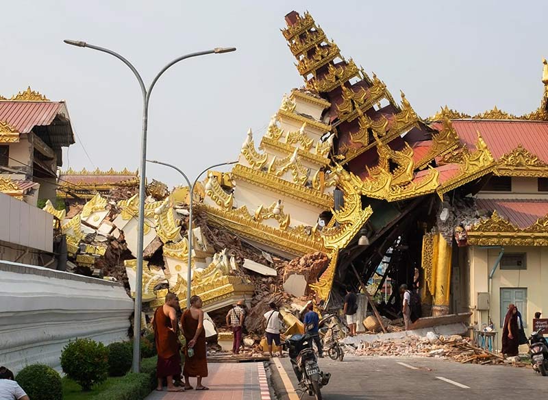 A Video Of The Myanmar Earthquake Goes Viral: The First-Of-Its-Kind To ...