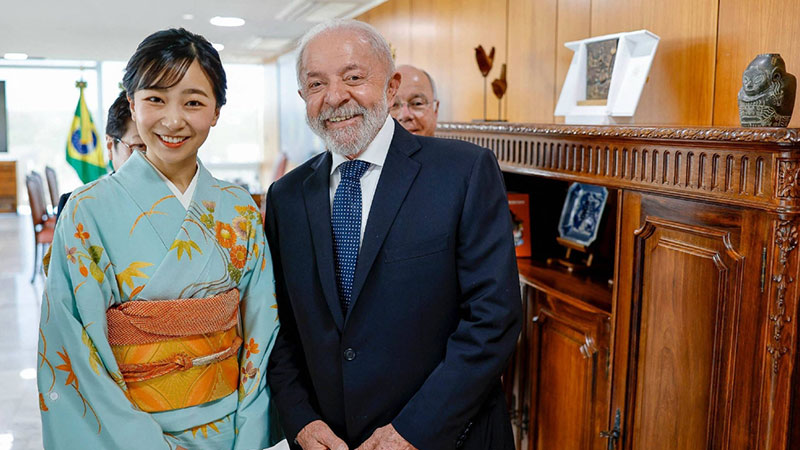 The Sleeping Princess Kako: A Royal But Viral Moment Of Humanity At ...